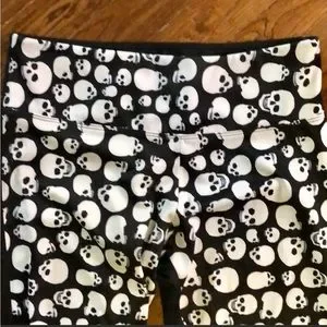 Onzie | Pants & Jumpsuits | Onzie Full Length Skull Leggings Hot Yoga ...